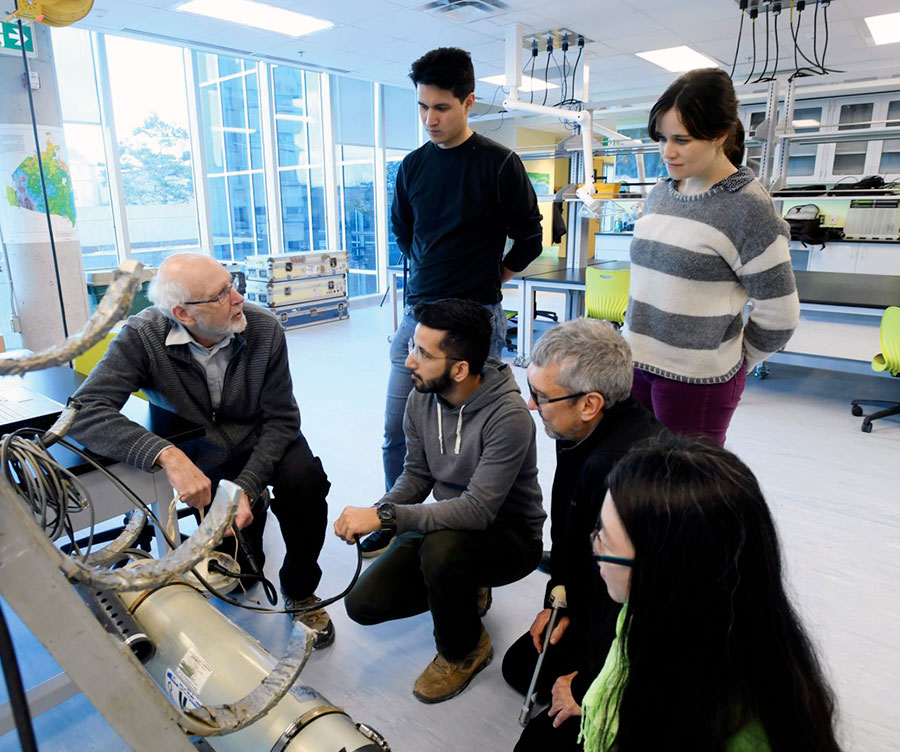 Ocean Bottom Seismometer Instrumentation in Canada | CSEG RECORDER